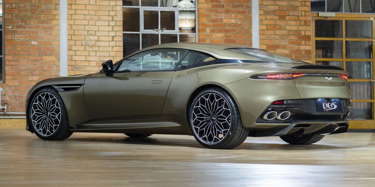 Drive like 007 | Shots Magazin