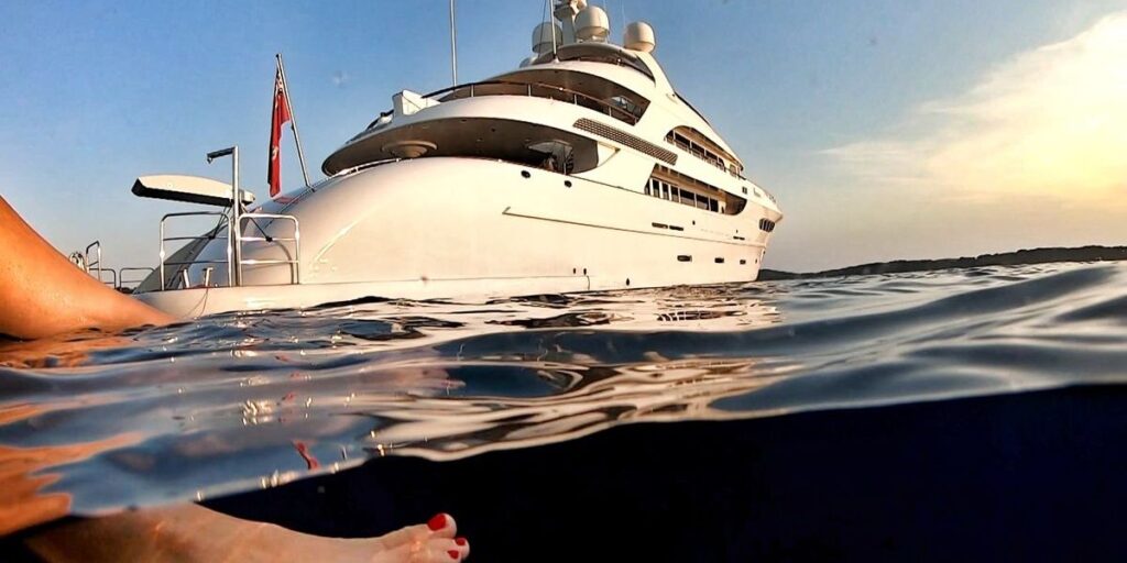 Interview mit Anna Maria Rozek: Für die Menschen | Shots Magazin